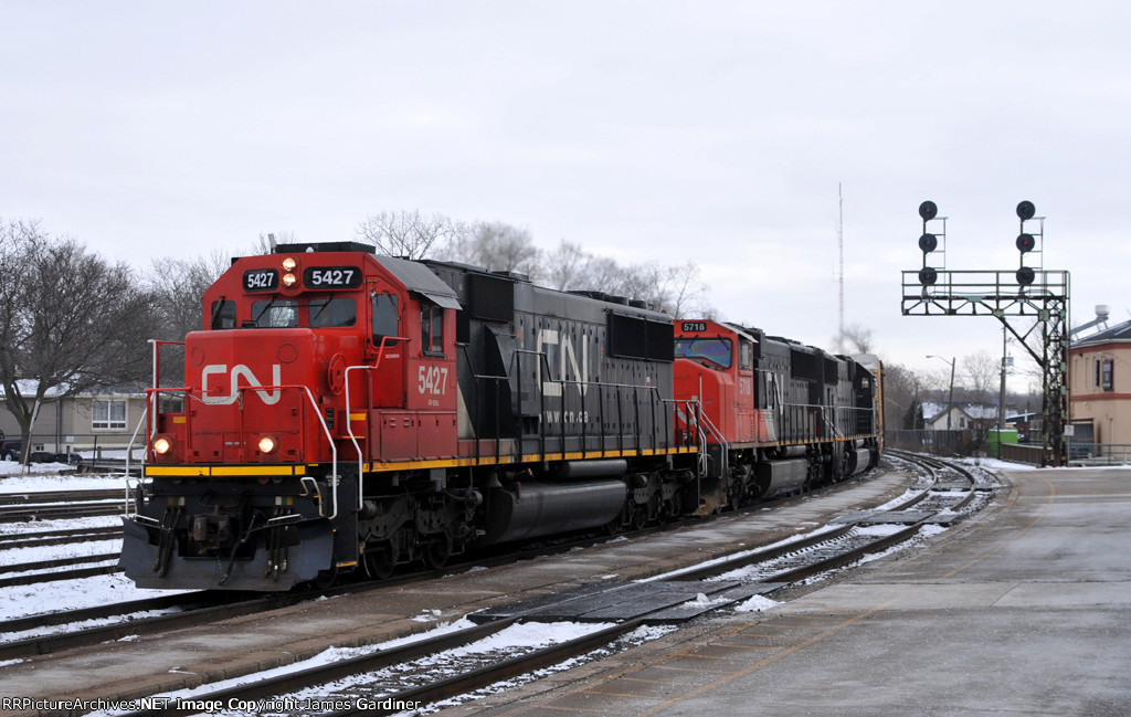 CN 385